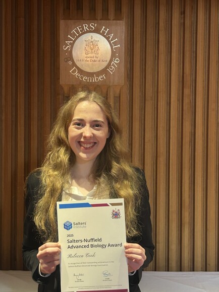 Awards Ceremony – Salters A-Level Biology, UK 2025 - News - Simon ...